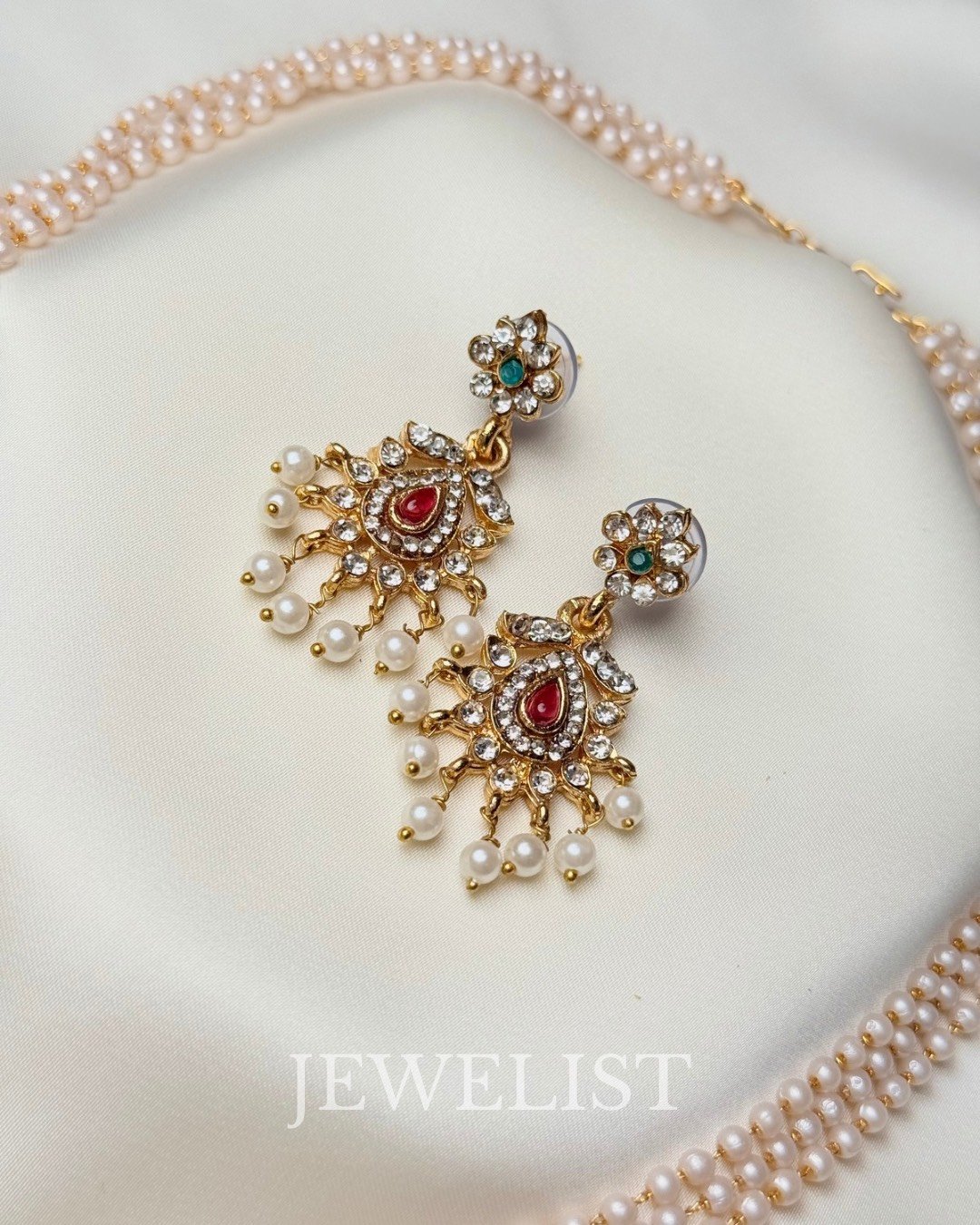 Dazzling Airah Pendant Set | Jewelist.pk Jewellery Collection