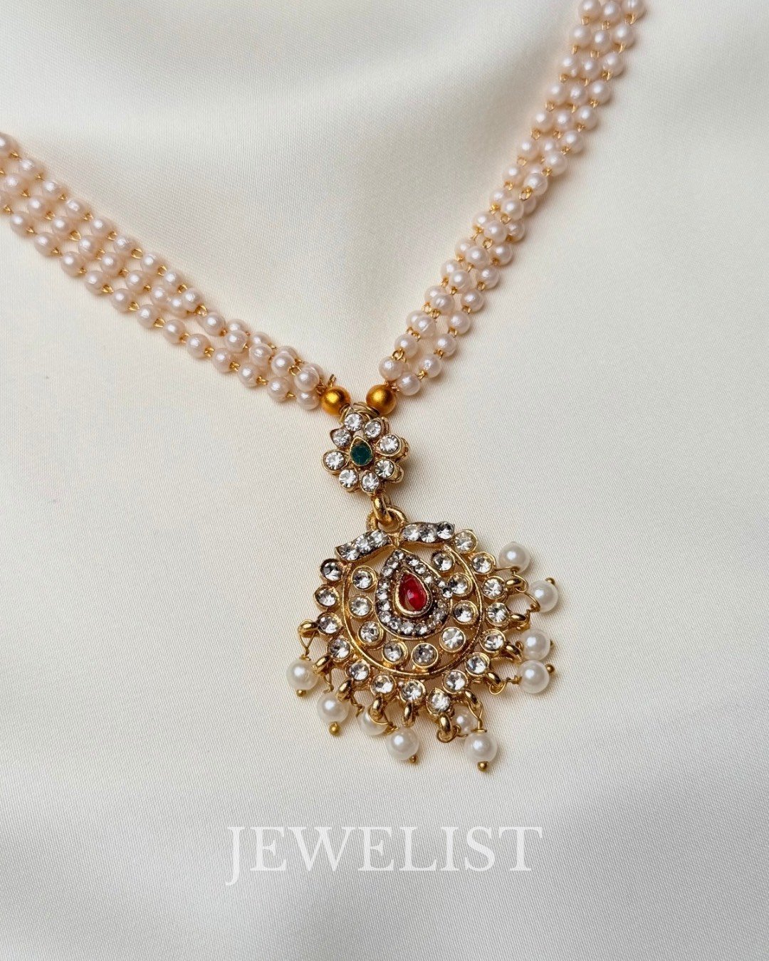 Dazzling Airah Pendant Set | Jewelist.pk Jewellery Collection